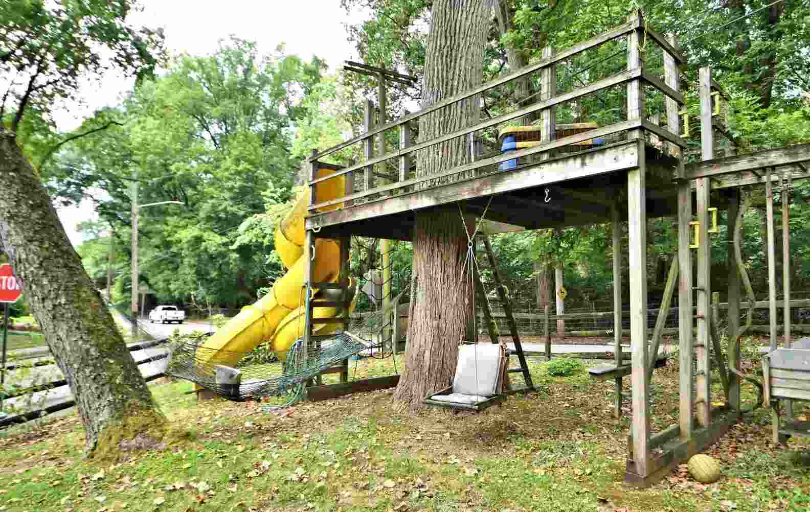83304 Tulpehocken Avenue, Elkins Park, Is Stylishly Fam Friendly