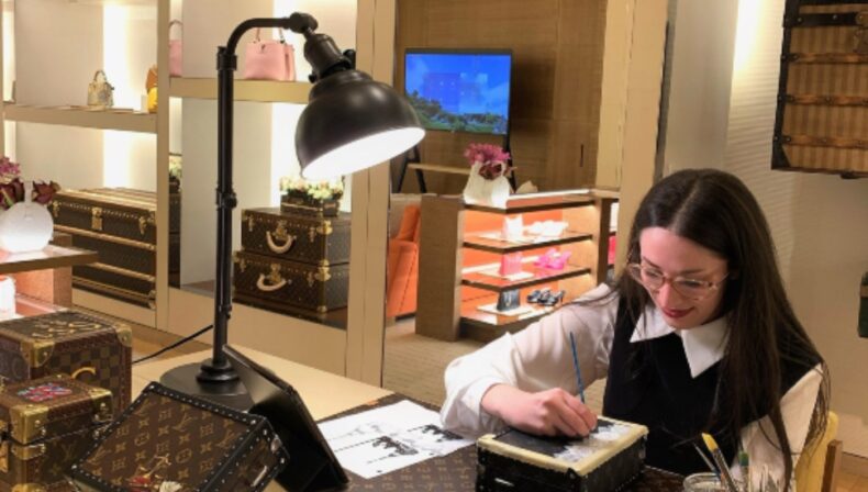 Artisan Painter for Louis Vuitton at King of Prussia Mall Creates ...