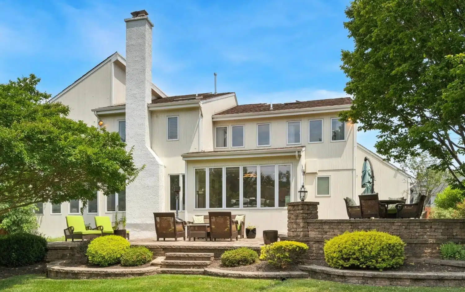 First Bank House of the Week: Striking Contemporary in Huntingdon Valley